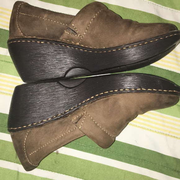 Born | Shoes | Born Leather Clogs Size 7 | Poshmark
